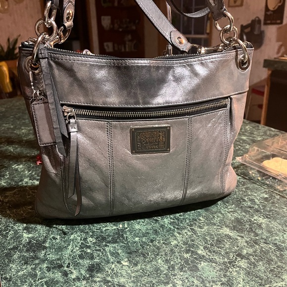 Coach | Bags | Coach Poppy Signature Hippy Silver Metallic Crossbody ...